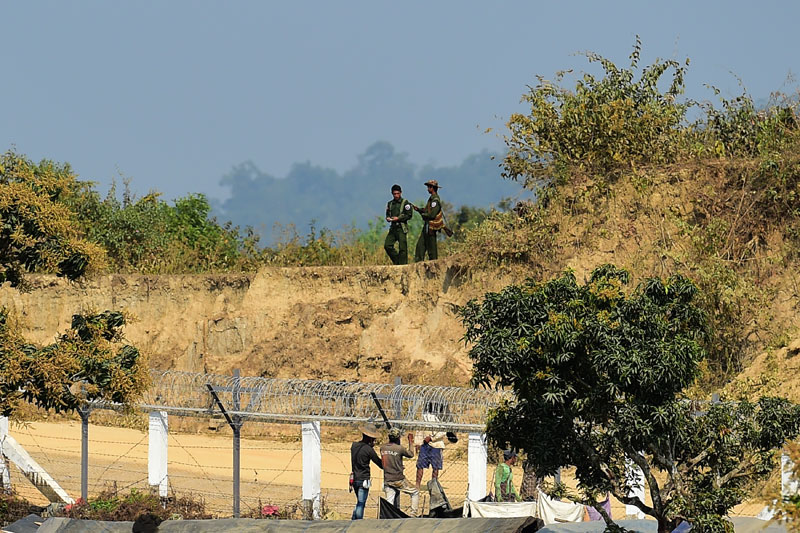 Myanmar pulls back troops from Bangladeshi border | Mizzima Myanmar ...