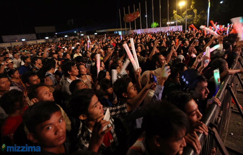 Myanmar and rest of the world welcome New Year | Mizzima Myanmar News ...