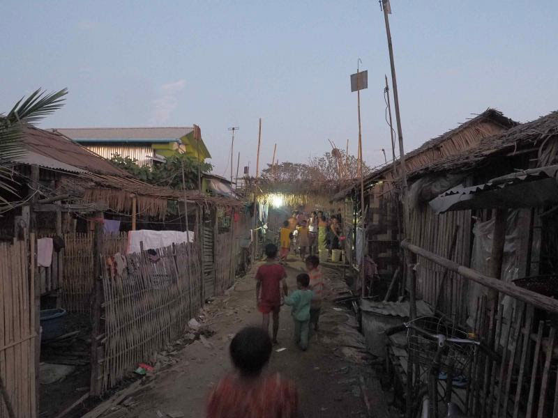 The Yangon of the future? Slums and gated communities side by side ...