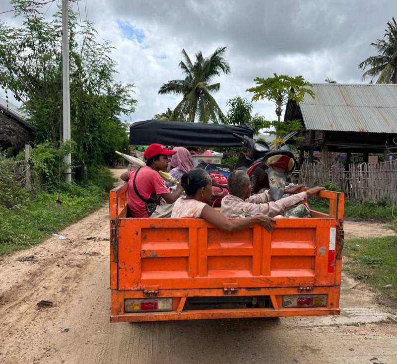Airstrikes force 8,000 to flee in Salingyi Township | Mizzima Myanmar ...