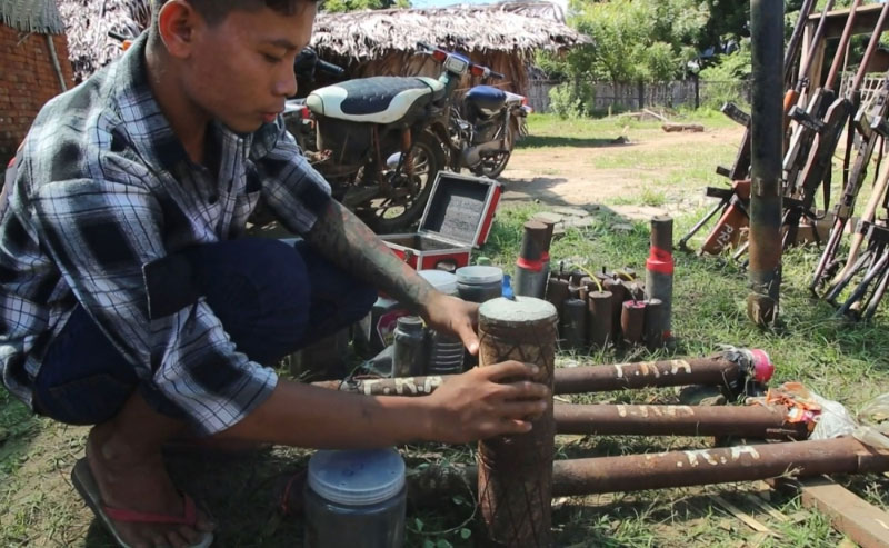 Myanmar rebels risk life and limb in DIY weapons factories | Mizzima ...